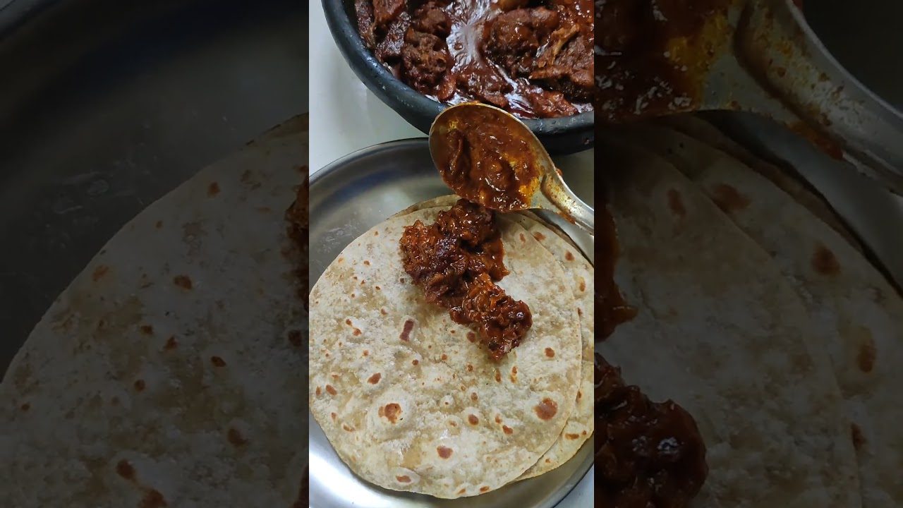 CHAPATI CHICKEN CURRY | SPICY CHICKEN RECIPE #short #shorts #chapati # ...