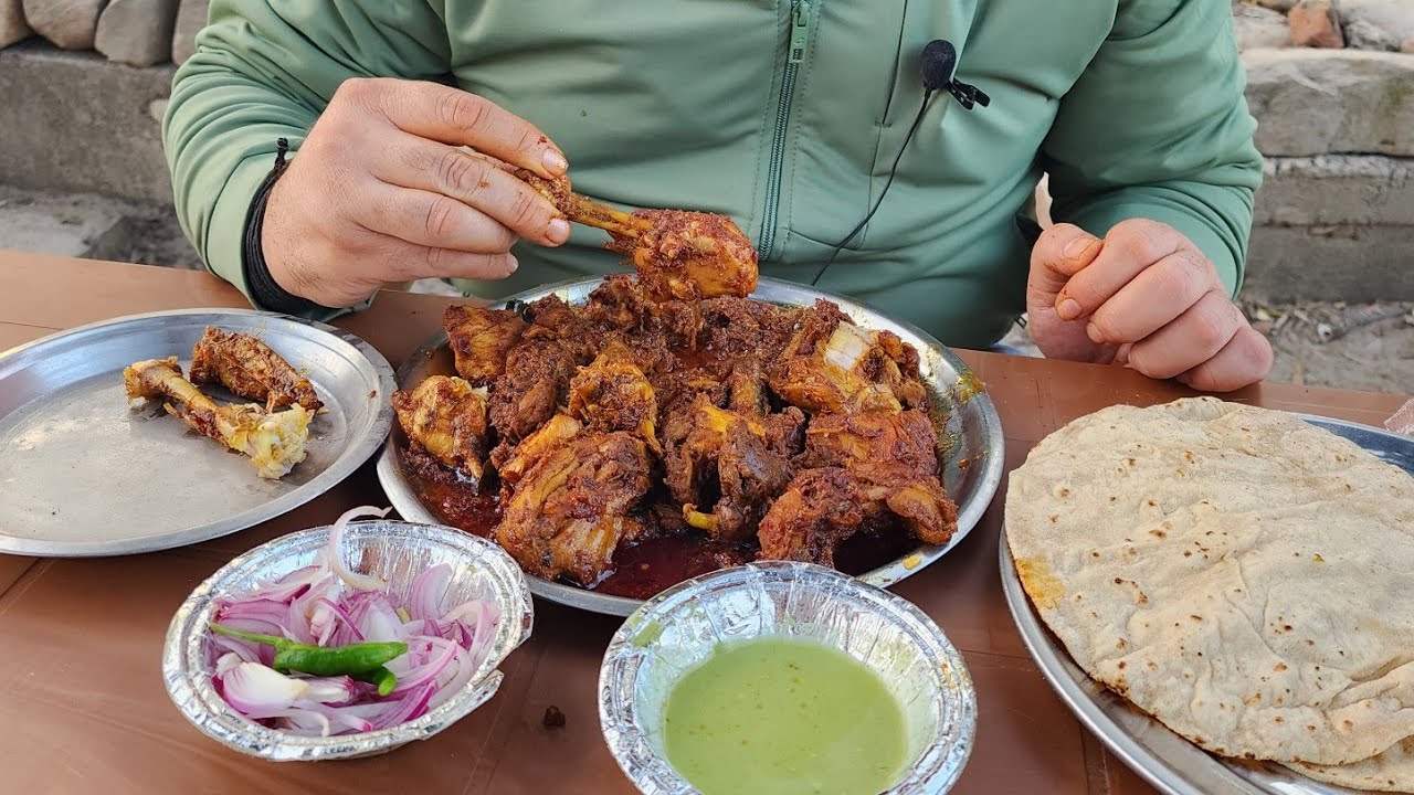 Fauji Bhai Ke Dhaba Ki Chicken Kadai Aur Tawa Roti | Fauji Chicken Shop ...